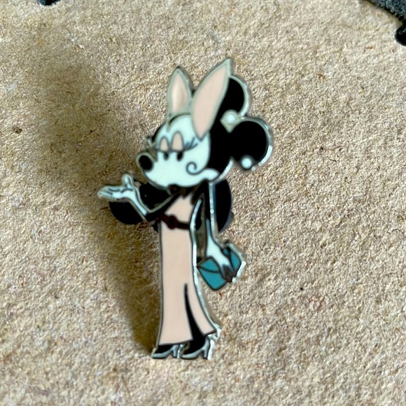Disney | Other | Disney Paris Mini Mouse Trading Pin In Glamorous Pink ...